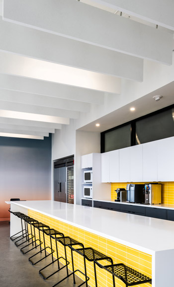 1141 Pure White Mineral Benchtop Surface | Caesarstone Studio